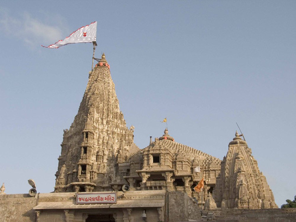 Photos of Dwarkadhish Temple, Images and Pics Mathura - NayaTrip.com